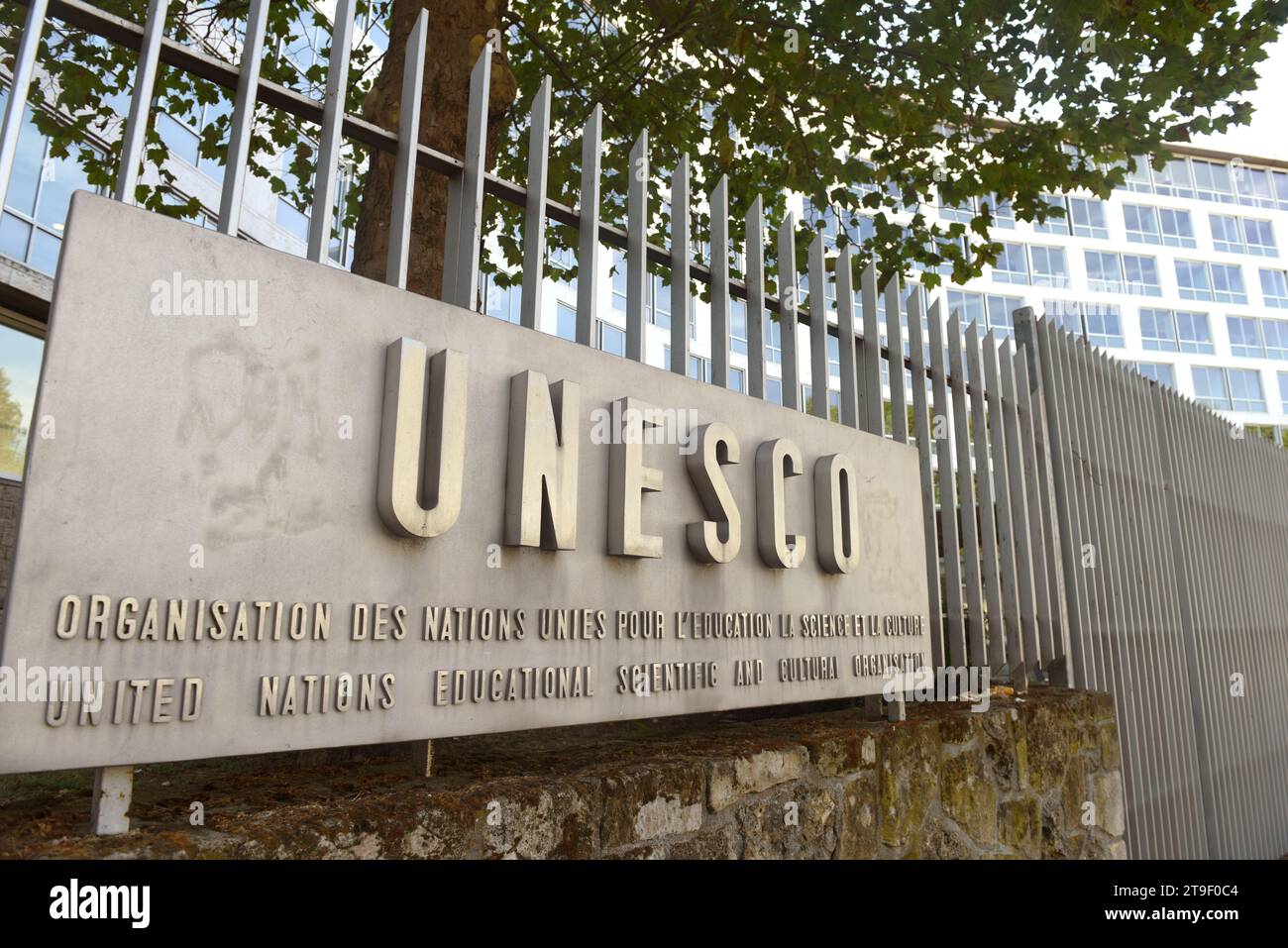 Unesco headquarters paris hi-res stock photography and images - Alamy