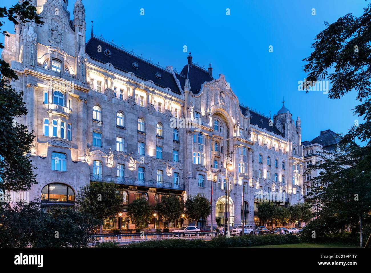 Budapest, Gresham Palace, Zsigmond Quittner 1905-1907 // Budapest, Gresham Palace, Zsigmond ...