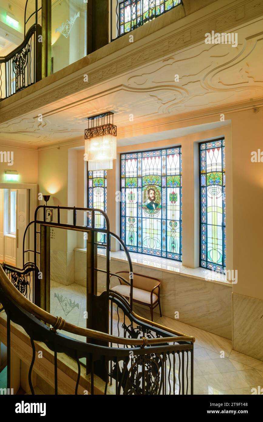 Budapest, Gresham Palace, Zsigmond Quittner 1905-1907, Kossuth-Stiege // Budapest, Gresham ...