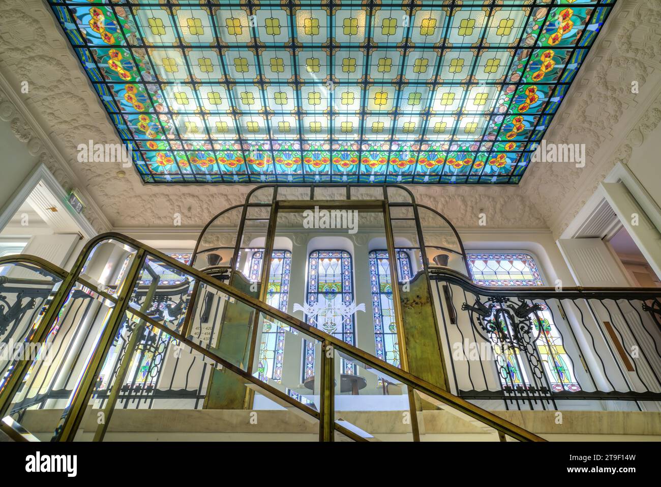 Budapest, Gresham Palace, Zsigmond Quittner 1905-1907, Kossuth-Stiege // Budapest, Gresham ...