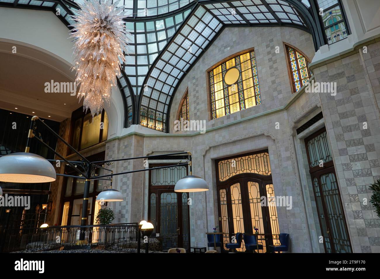 Budapest, Gresham Palace, Zsigmond Quittner 1905-1907 // Budapest, Gresham Palace, Zsigmond ...