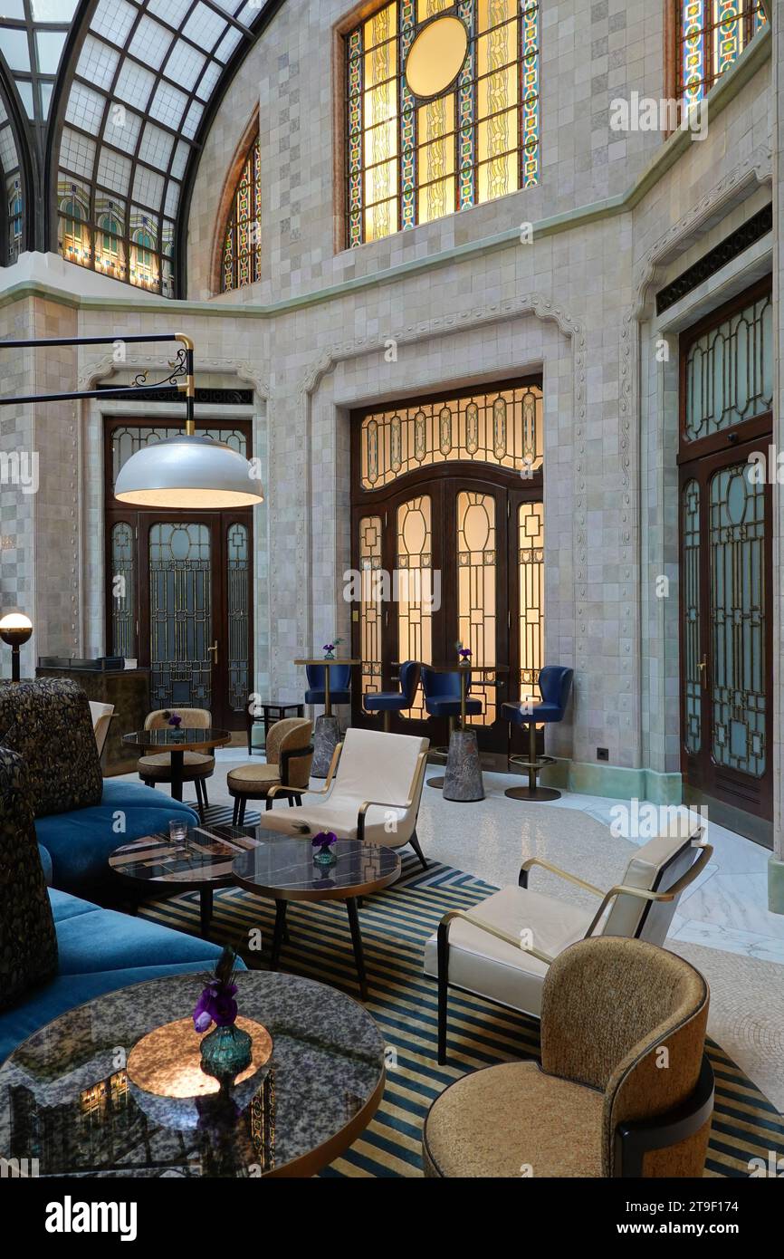 Budapest, Gresham Palace, Zsigmond Quittner 1905-1907 // Budapest, Gresham Palace, Zsigmond ...