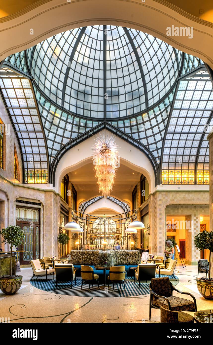 Budapest, Gresham Palace, Zsigmond Quittner 1905-1907 // Budapest, Gresham Palace, Zsigmond ...