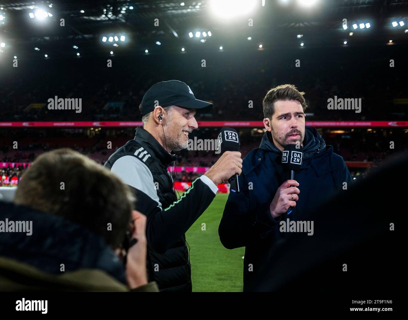 Trainer fc bayern munchen beim interview dazn hi-res stock photography ...