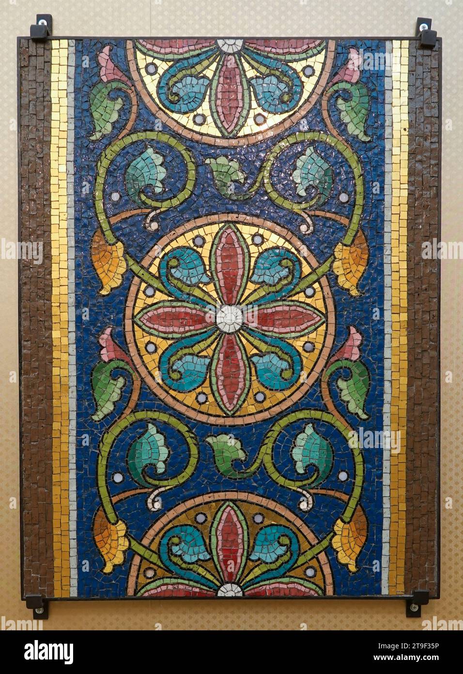 Budapest, Miksa Roth Museum, Mosaik // Budapest, Miksa Roth Museum ...