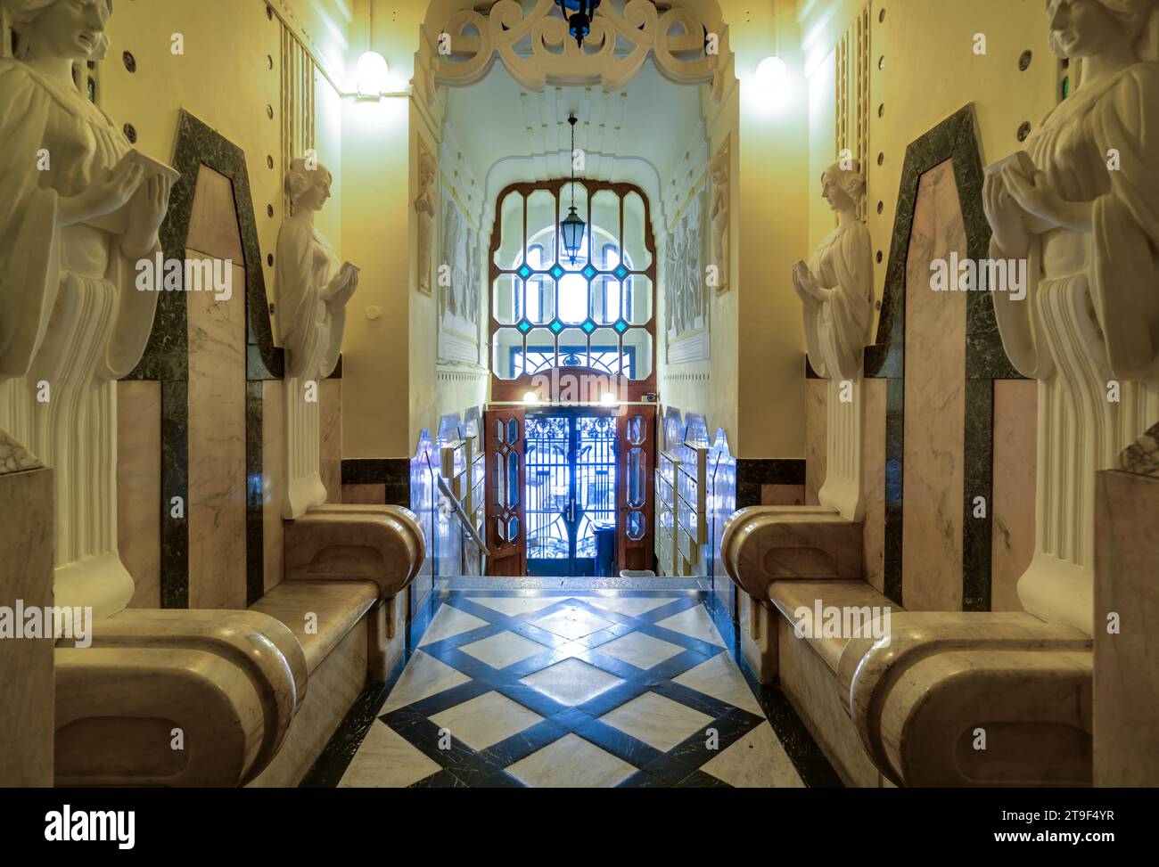 Budapest, Visegrádi utca 29, Spitzer-Haus, Architekt József Klinger ...