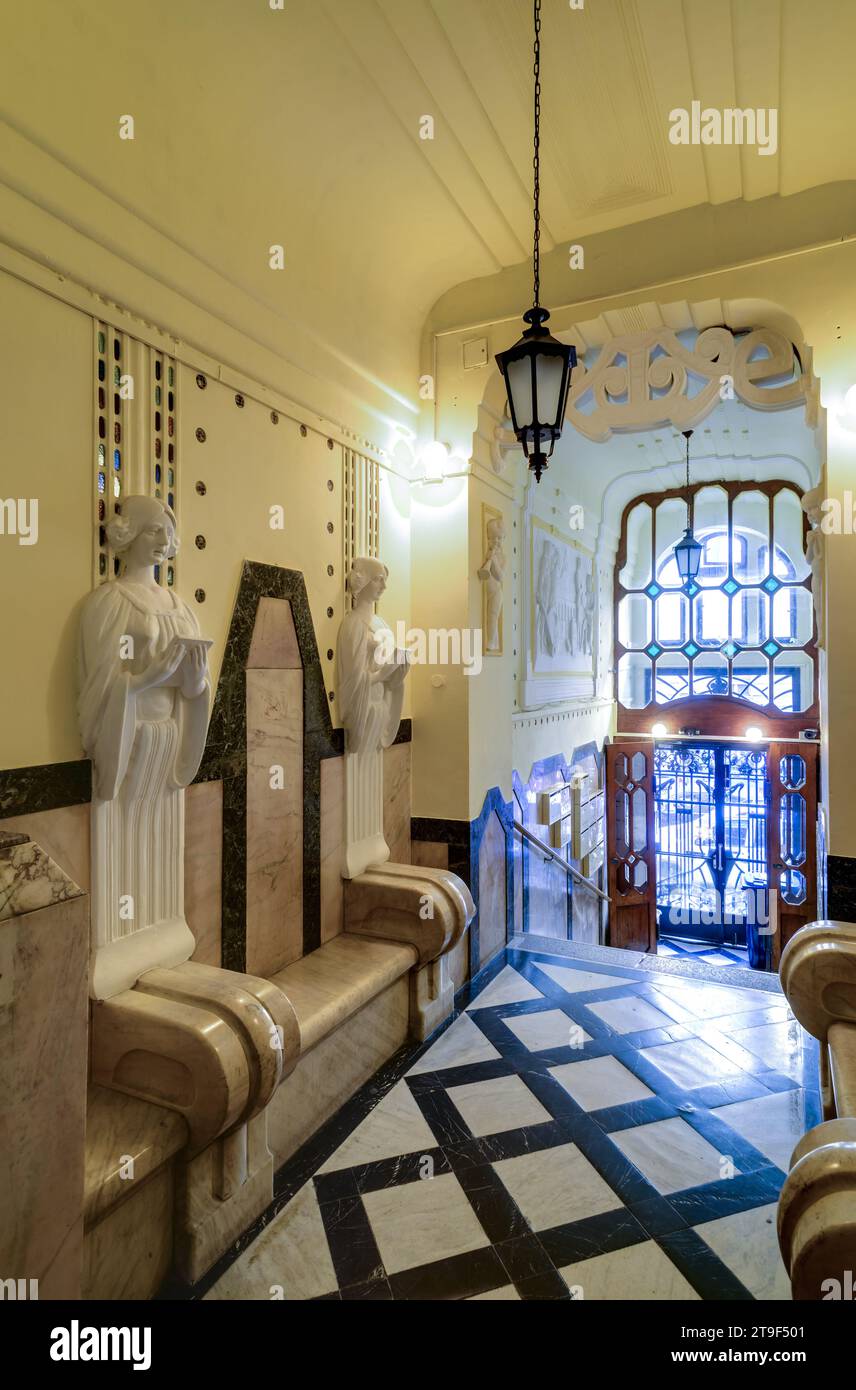 Budapest, Visegrádi utca 29, Spitzer-Haus, Architekt József Klinger ...