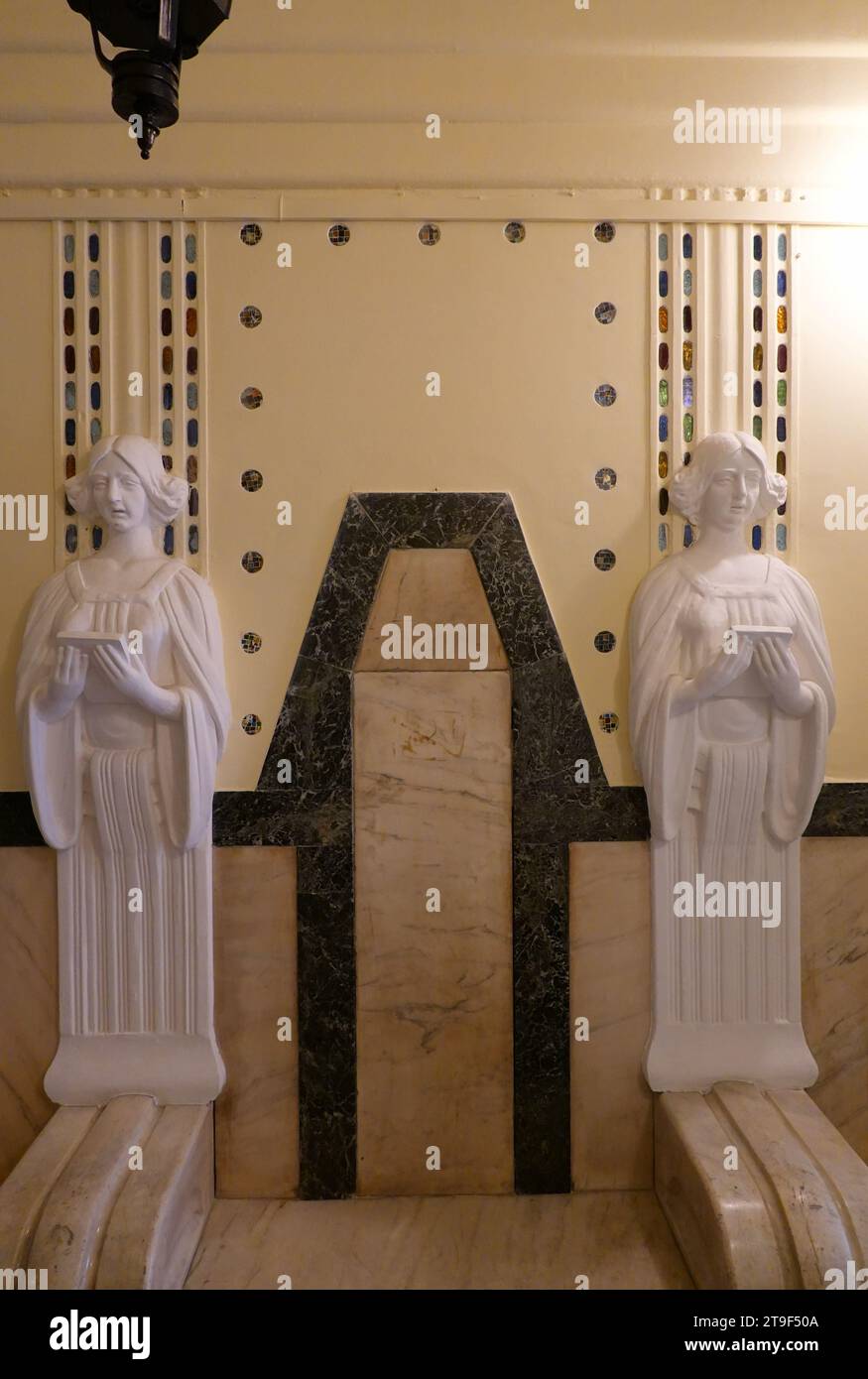 Budapest, Visegrádi utca 29, Spitzer-Haus, Architekt József Klinger ...