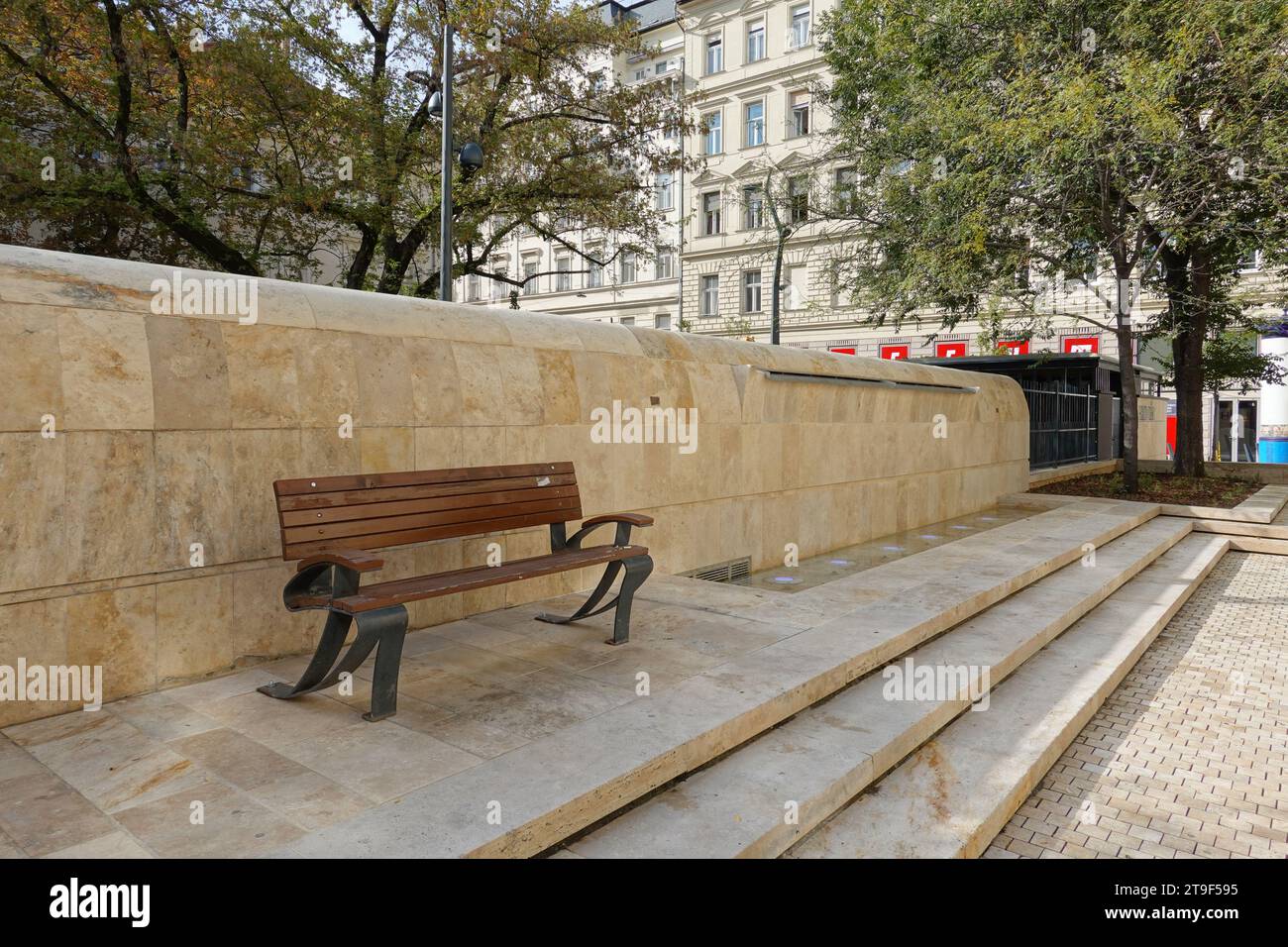 Hild square hi-res stock photography and images - Alamy