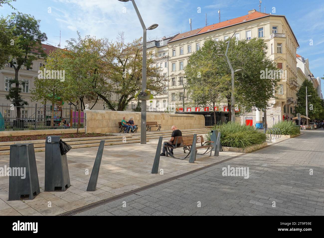 Budapest, Hild ter, Stadtgestaltung // Budapest, Hild ter, Public Space ...
