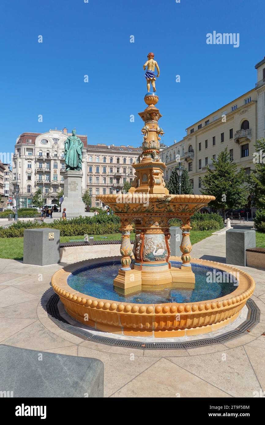 Budapest, Stadtgestaltung, Jozsef Nador ter, Zsolnay-Brunnen ...