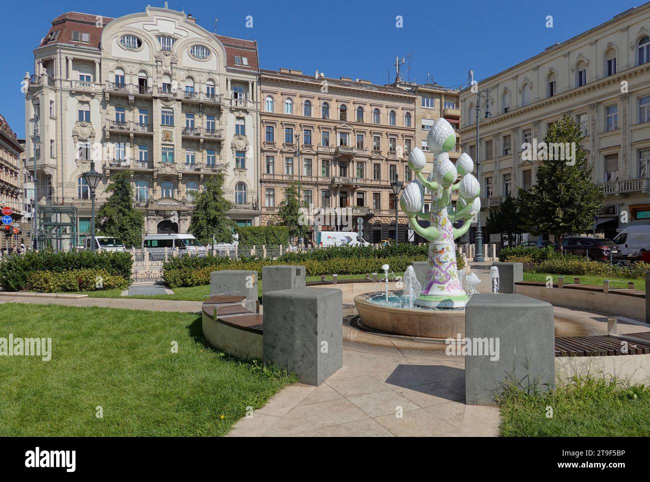 Budapest, Stadtgestaltung, Jozsef Nador ter, Herend-Brunnen // Budapest ...