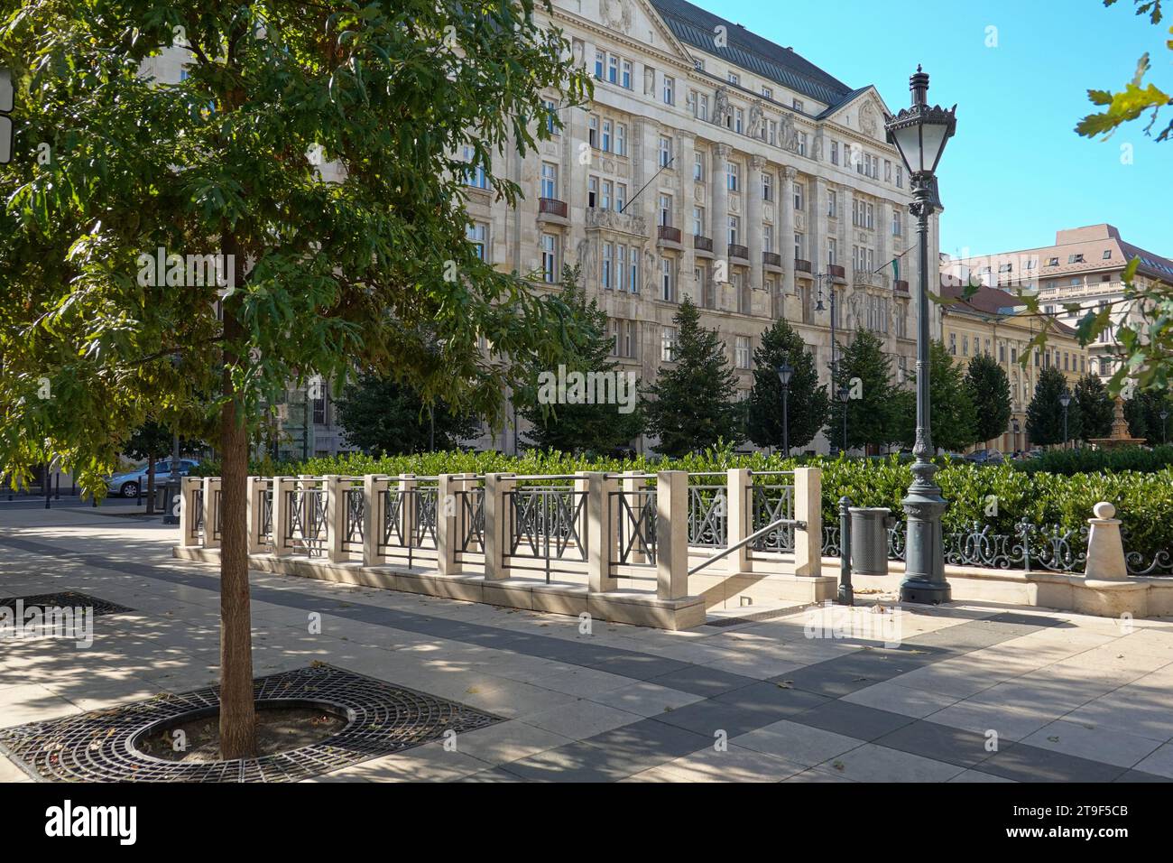 Budapest, Stadtgestaltung, Jozsef Nador ter // Budapest, Public Space ...