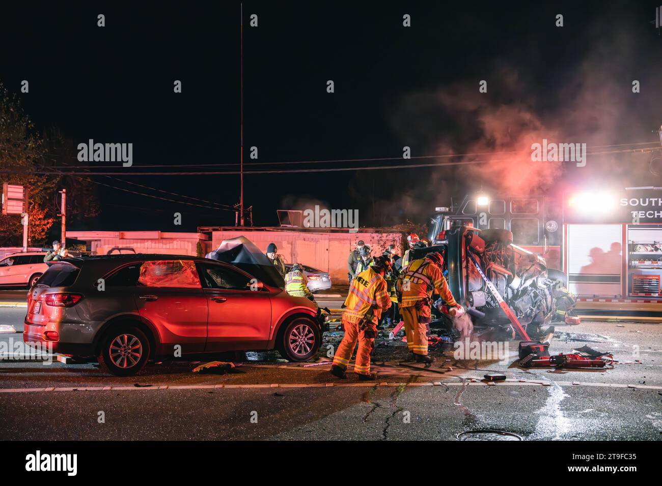 First responders accident scene hi-res stock photography and images - Alamy