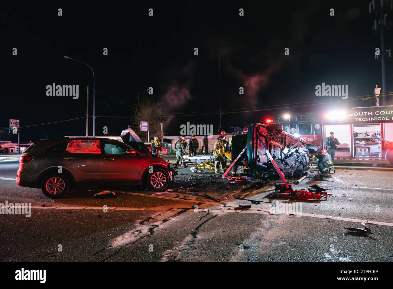 First responders accident scene hi-res stock photography and images - Alamy