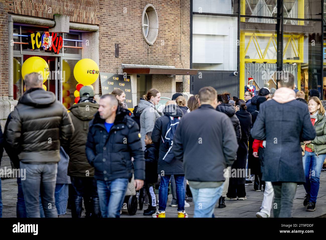 ROTTERDAM - Visitors to Jandino Asporaat's FC Kip restaurant wait in ...