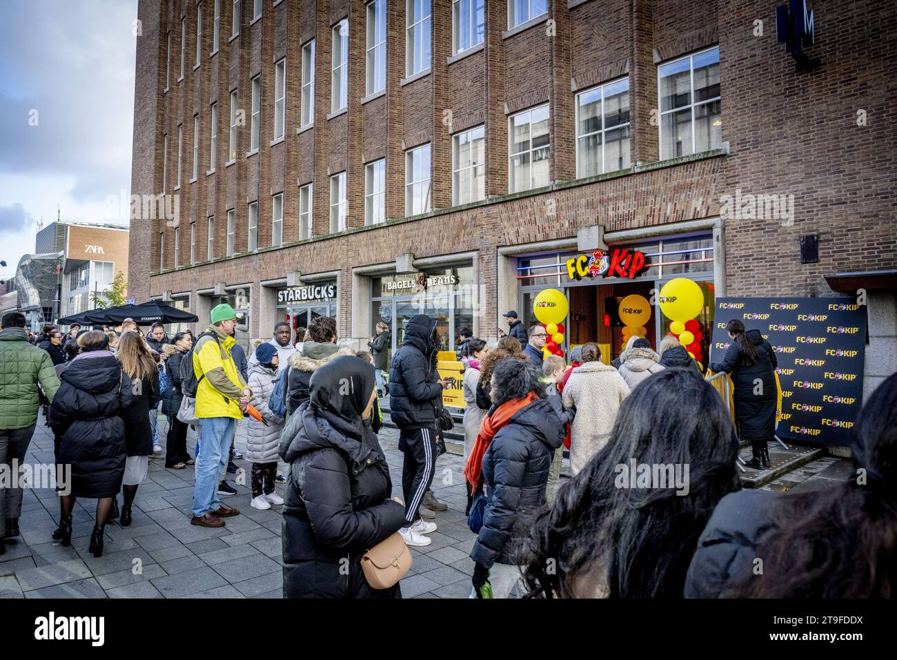 ROTTERDAM - Visitors to Jandino Asporaat's FC Kip restaurant wait in ...