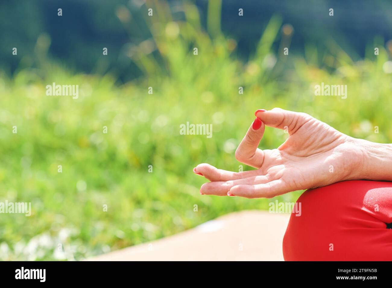 Slim mudra hi-res stock photography and images - Alamy