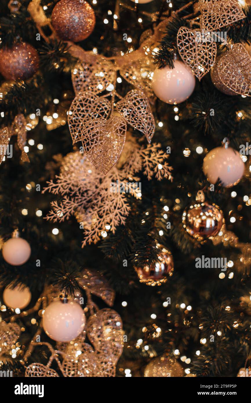 Shiny decorations hi-res stock photography and images - Alamy