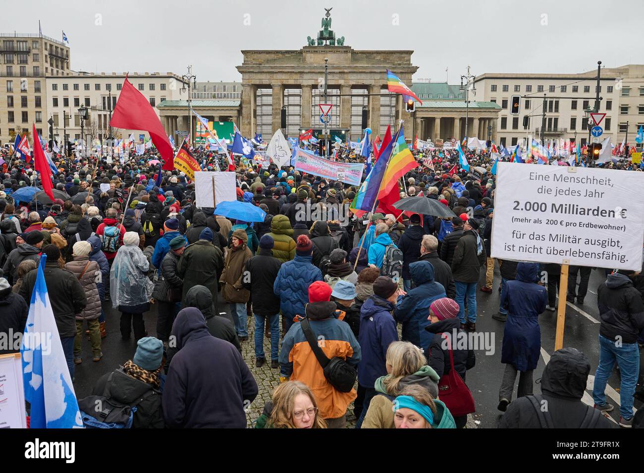 Friedensdemo berlin hi-res stock photography and images - Alamy