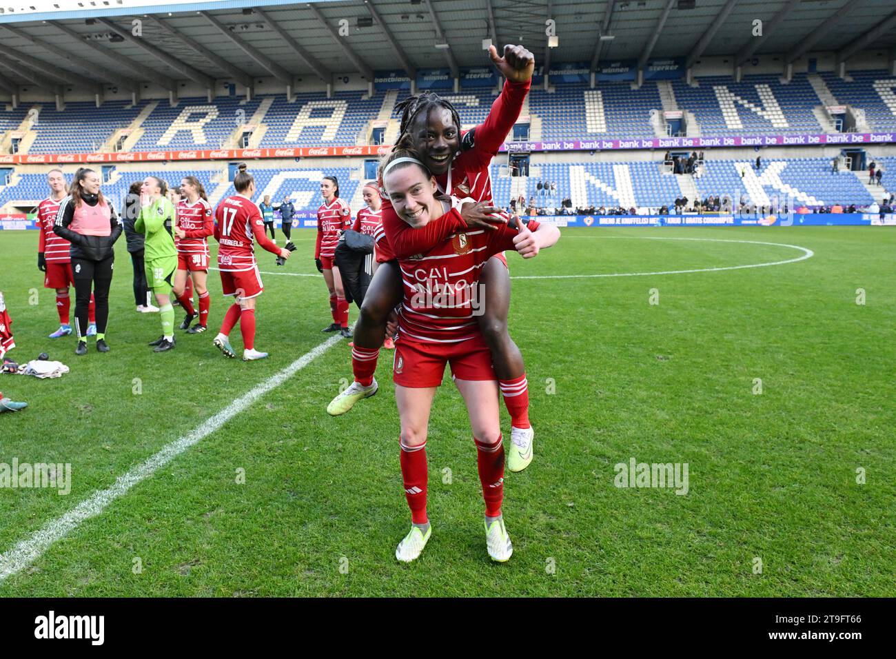Genk, Belgium. 25th Nov, 2023. Claire O'Riordan (11) of Standard ...