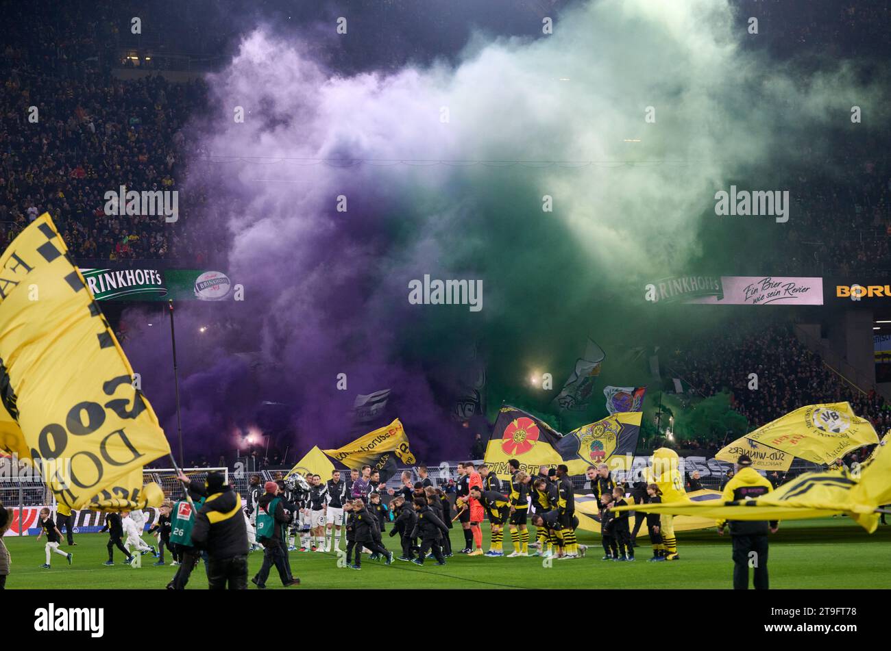 Dortmund, Germany. 25th Nov, 2023. Soccer: Bundesliga, Borussia ...