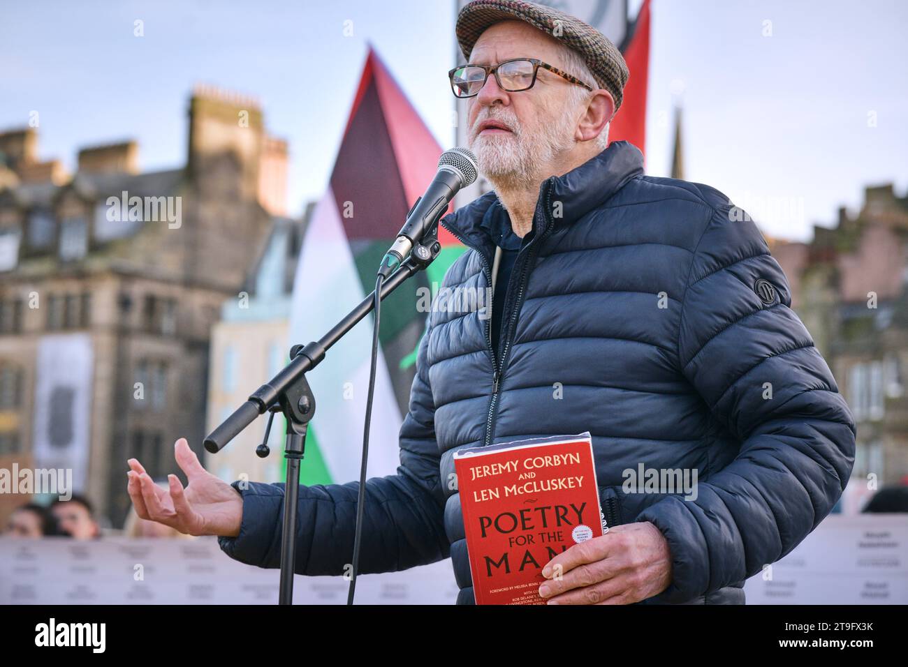 Edinburgh Scotland, UK 25 November 2023. Jeremy Corbyn MP speaks at a ...