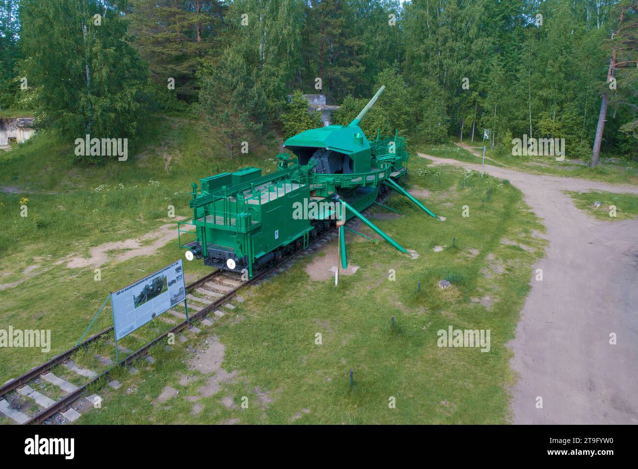 180 mm gun hi-res stock photography and images - Alamy