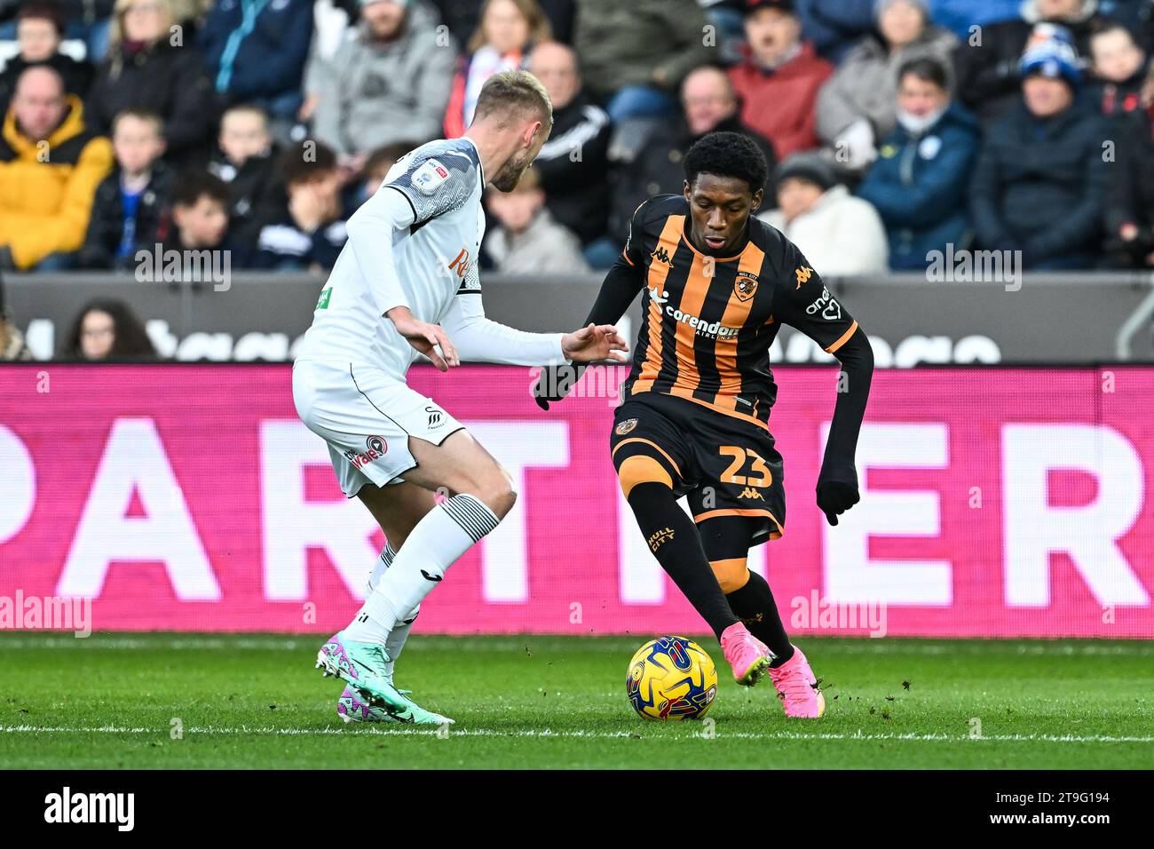 Jaden Philogene-Bidace #23 of Hull City makes a break with the ball ...