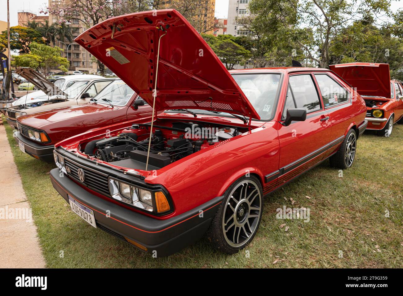 Vehicle Volkswagen Passat 1.8 1986 on display at a vintage car fair ...