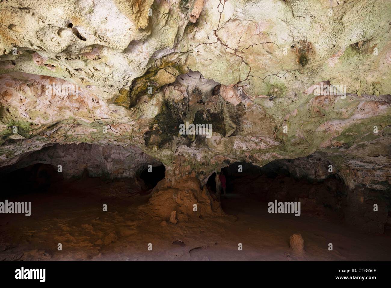 Detailed glimpse of the rock texture within the Quadirikiri Caves in ...