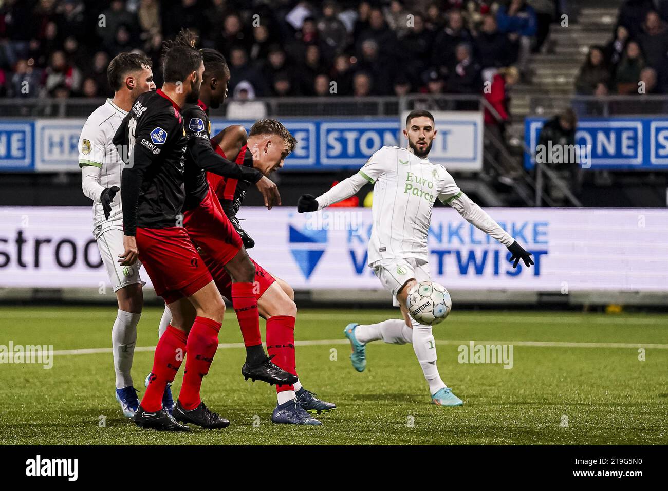 Rotterdam, Netherlands. 25th Nov, 2023. ROTTERDAM, 25-11-2023, Van ...