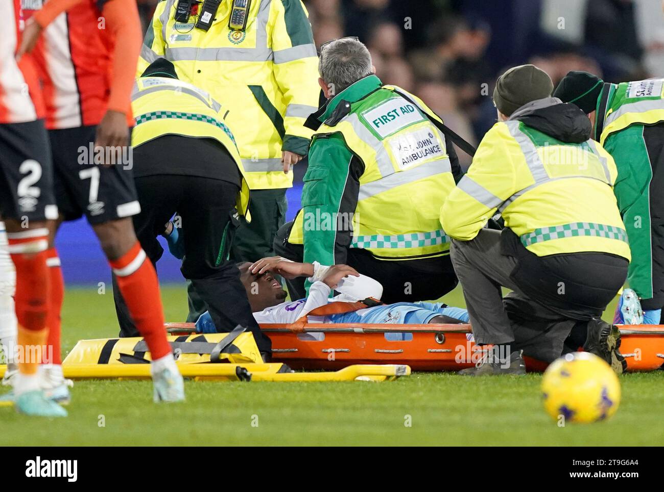 Luton town v crystal palace hi-res stock photography and images - Alamy