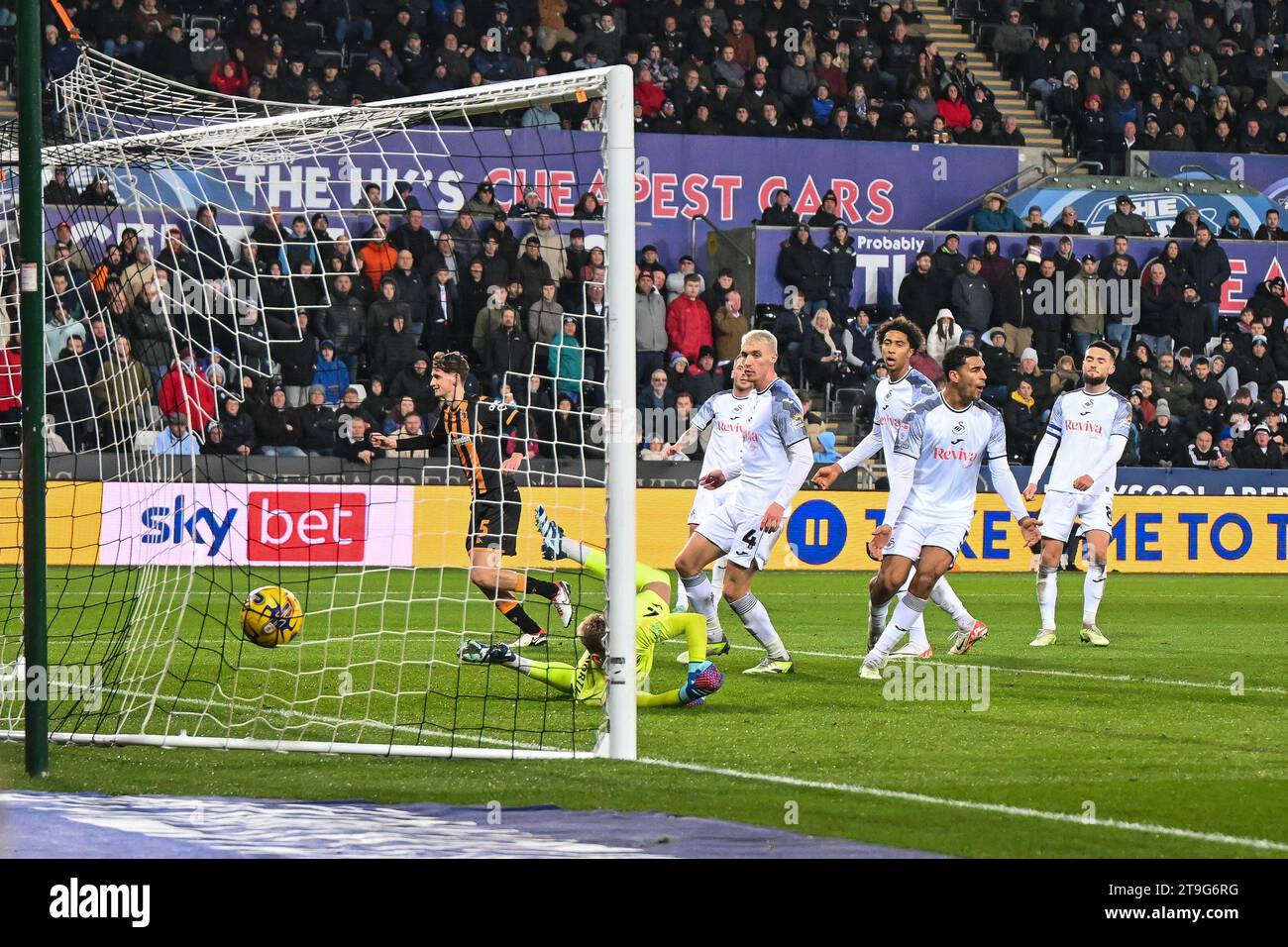 Tyler Morton #15 of Hull City scores to make it 2-2 during the Sky Bet ...