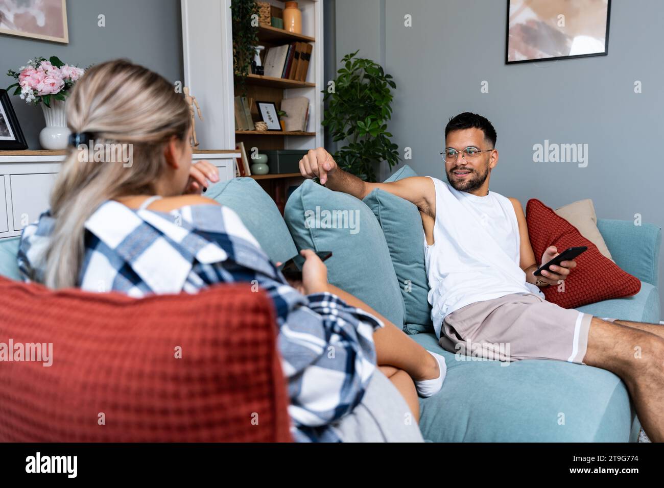 Scrolling network hi-res stock photography and images - Alamy