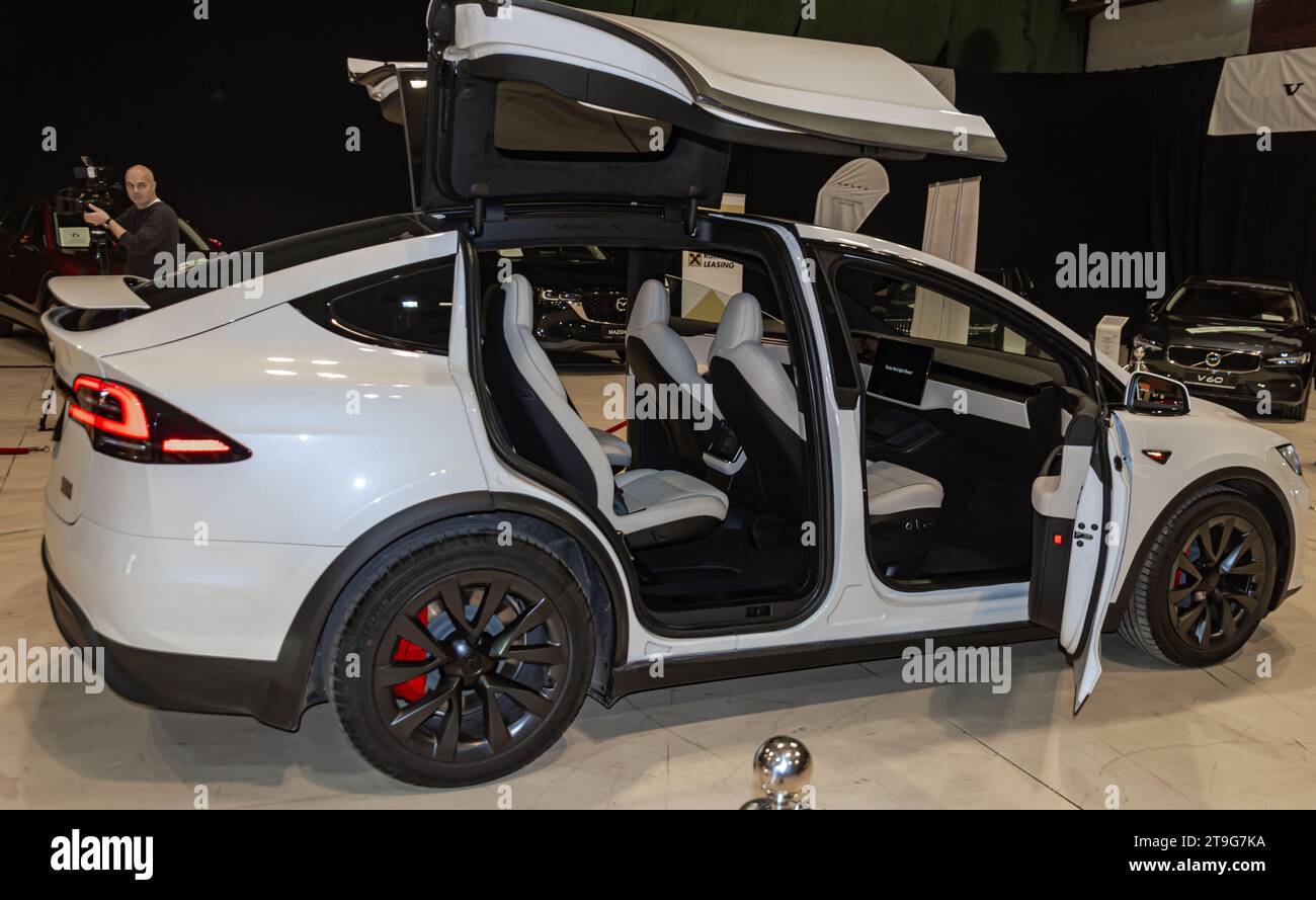2023 tesla model y hi-res stock photography and images - Alamy