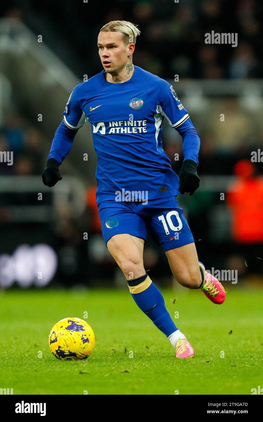 Mykhailo mudryk chelsea 2023 hi-res stock photography and images - Alamy
