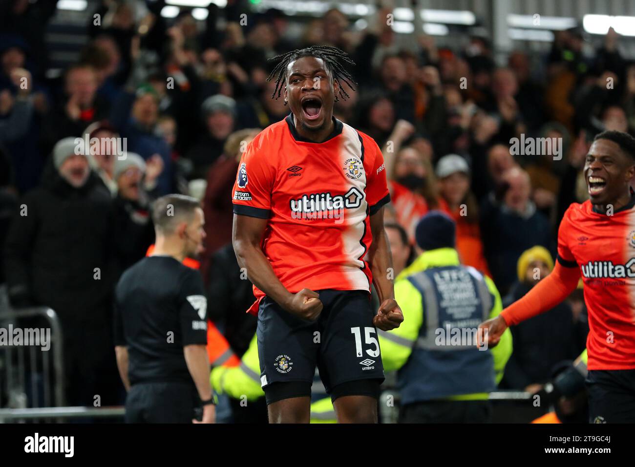Kenilworth Road, Luton, Bedfordshire, UK. 25th Nov, 2023. Premier ...