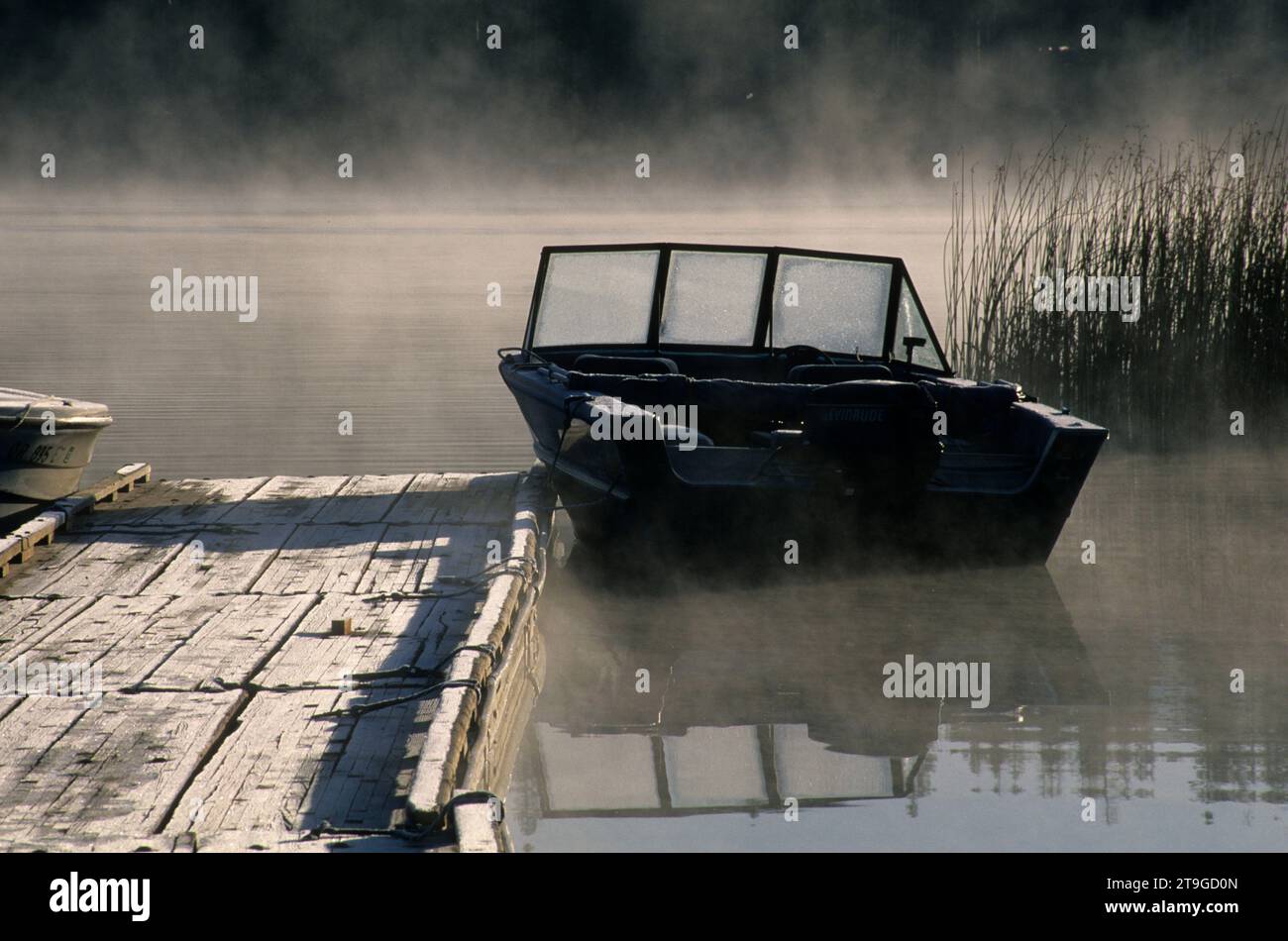 Lava Lake dock, Cascade Lakes National Scenic Byway, Deschutes National ...