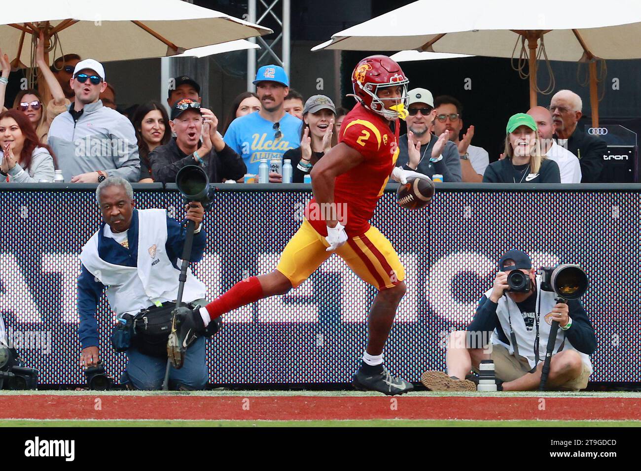 Los Angeles, United States. 18th Nov, 2023. USC Trojans wide receiver ...
