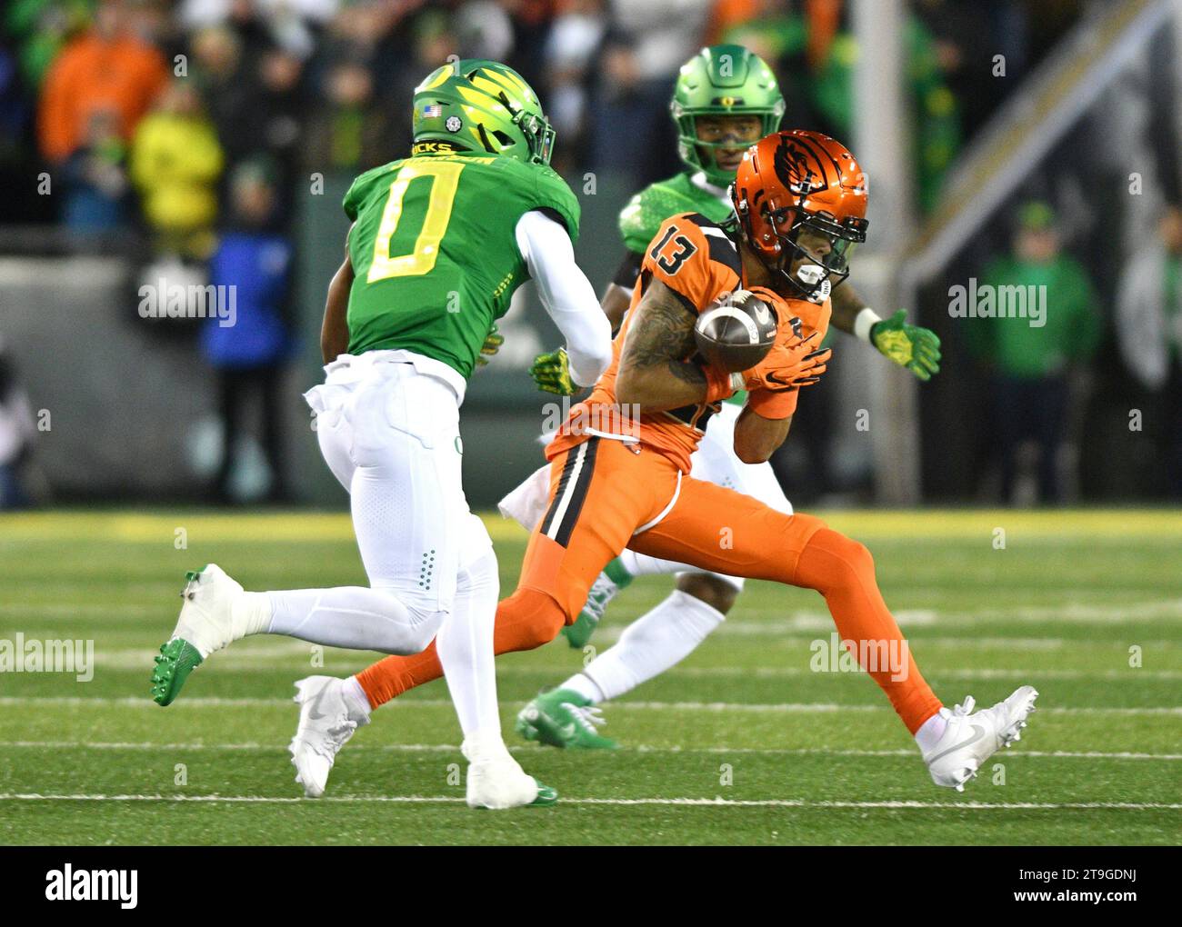 Oregon State wide receiver Jesiah Irish ( drops a catch against Oregon ...