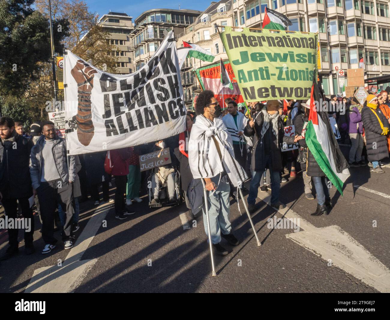 London, UK. 25 Nov 2023. Jewish Block on the march. Hundreds of ...