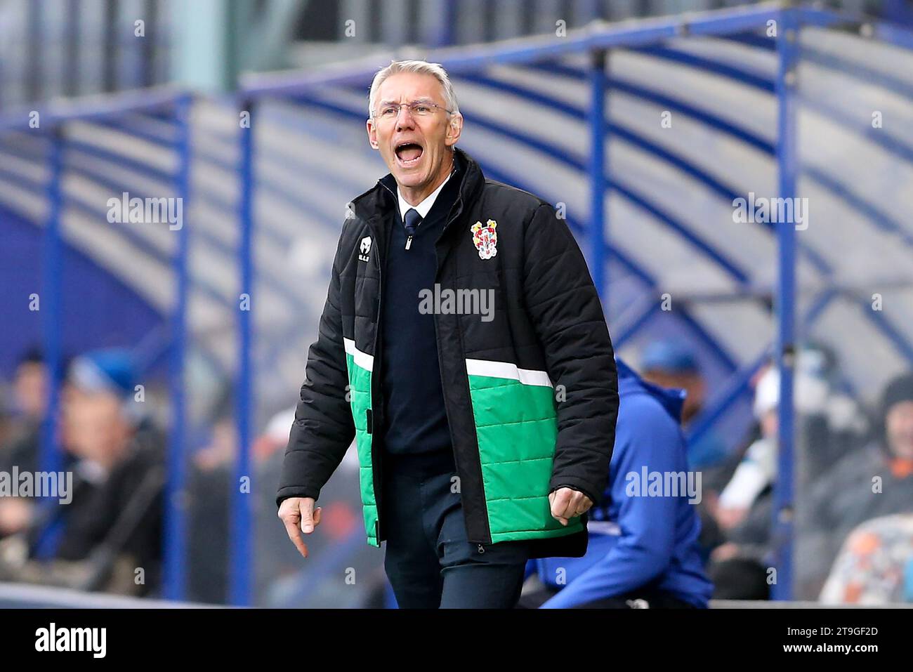 Football technical area hi-res stock photography and images - Alamy