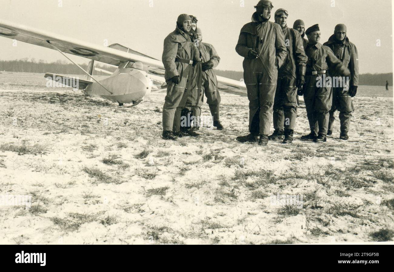 Ww2 glider hi-res stock photography and images - Alamy