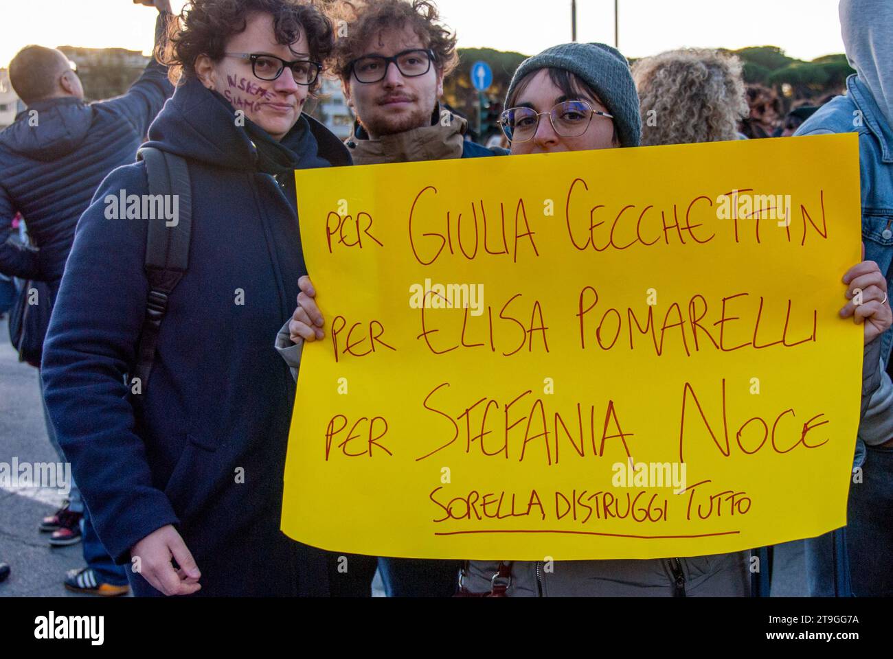 Rome, . 25th Nov, 2023. 25/11/2023 Rome, the procession organized by ...
