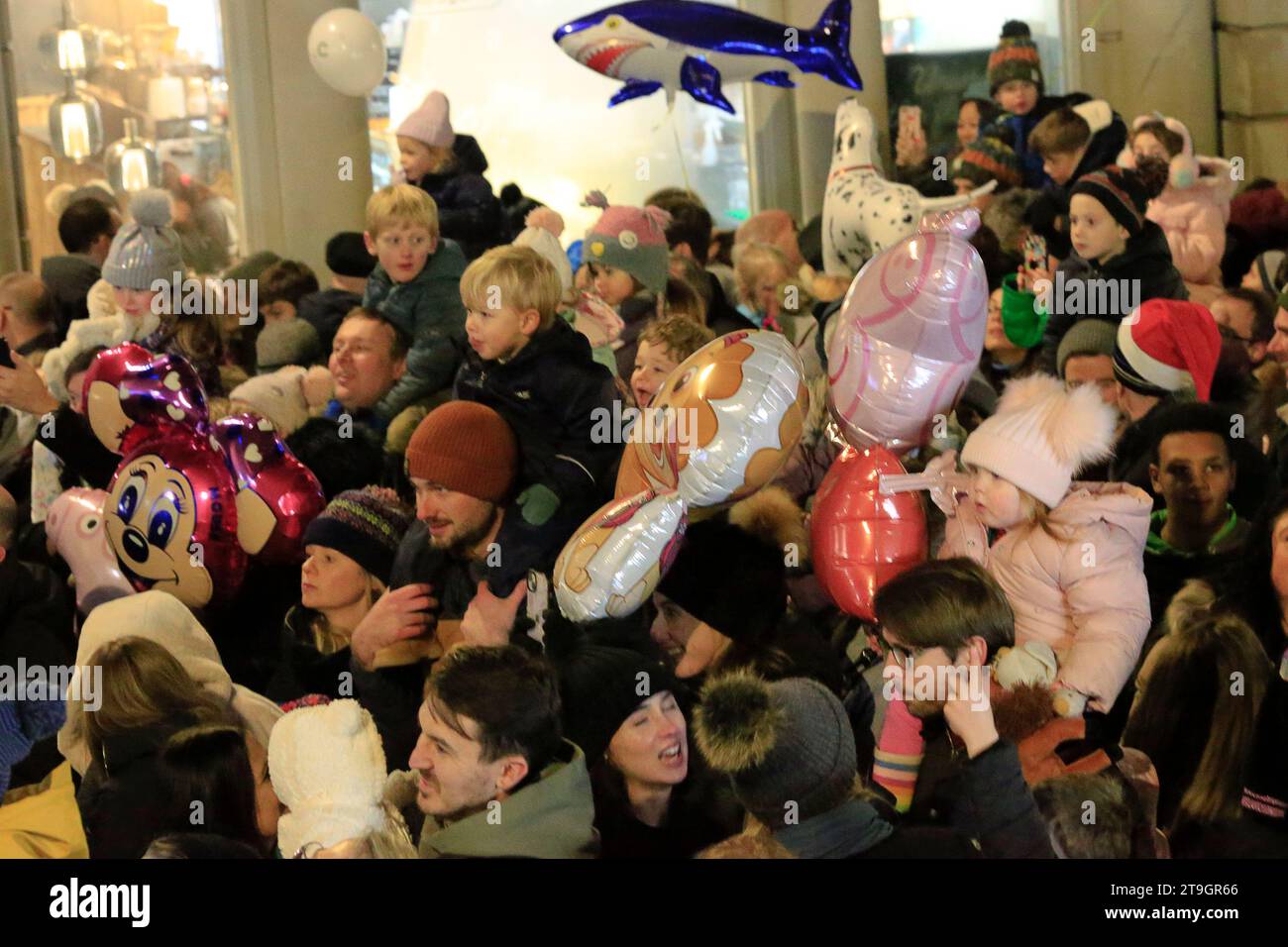 Bluey character hi-res stock photography and images - Alamy