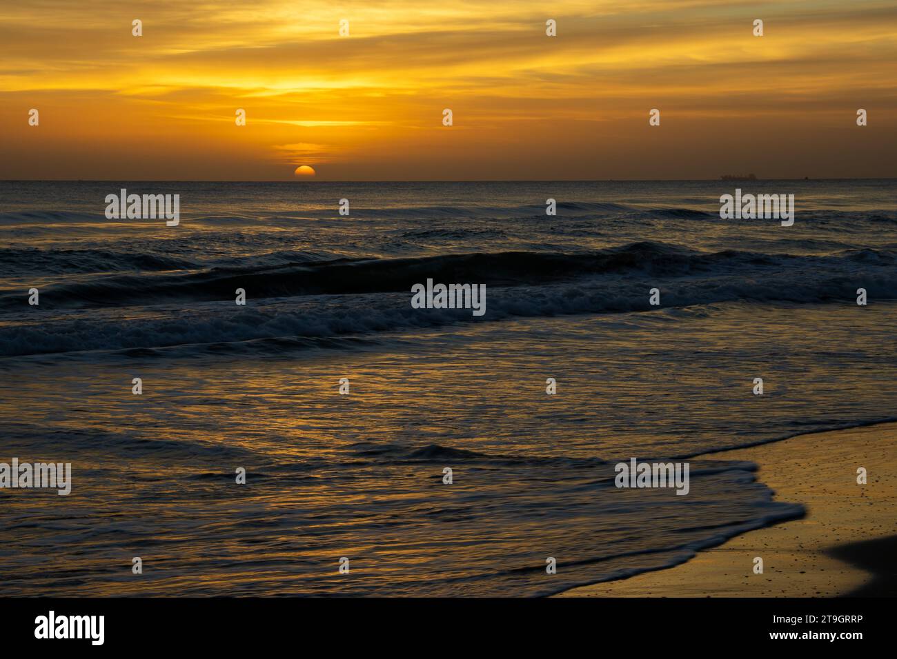 Sun rising over the med hi-res stock photography and images - Alamy