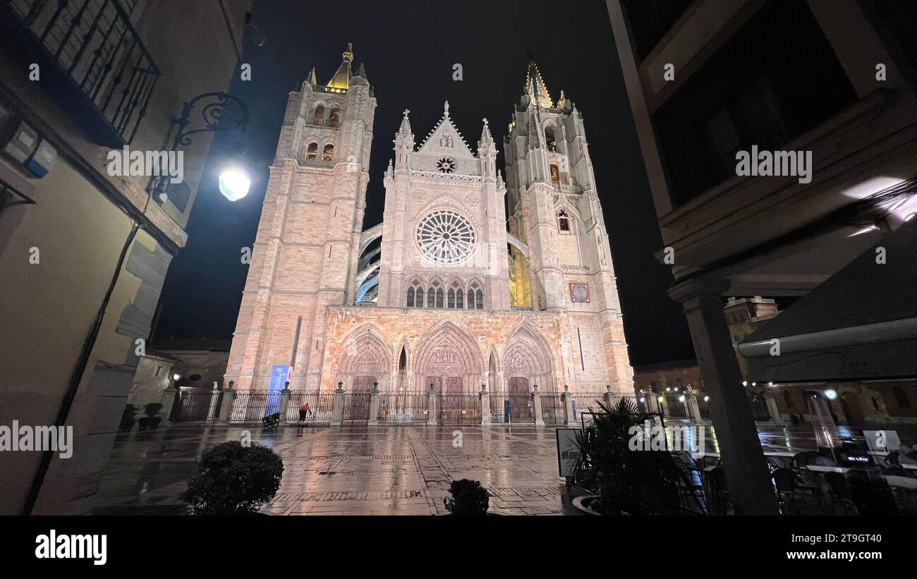 Exterior of the facade of the cathedral of Santa María de Regla de León ...