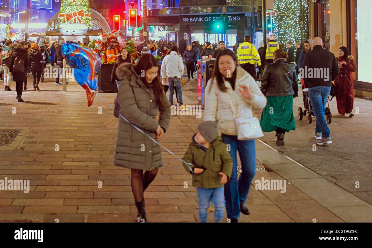 2023 market hi-res stock photography and images - Alamy