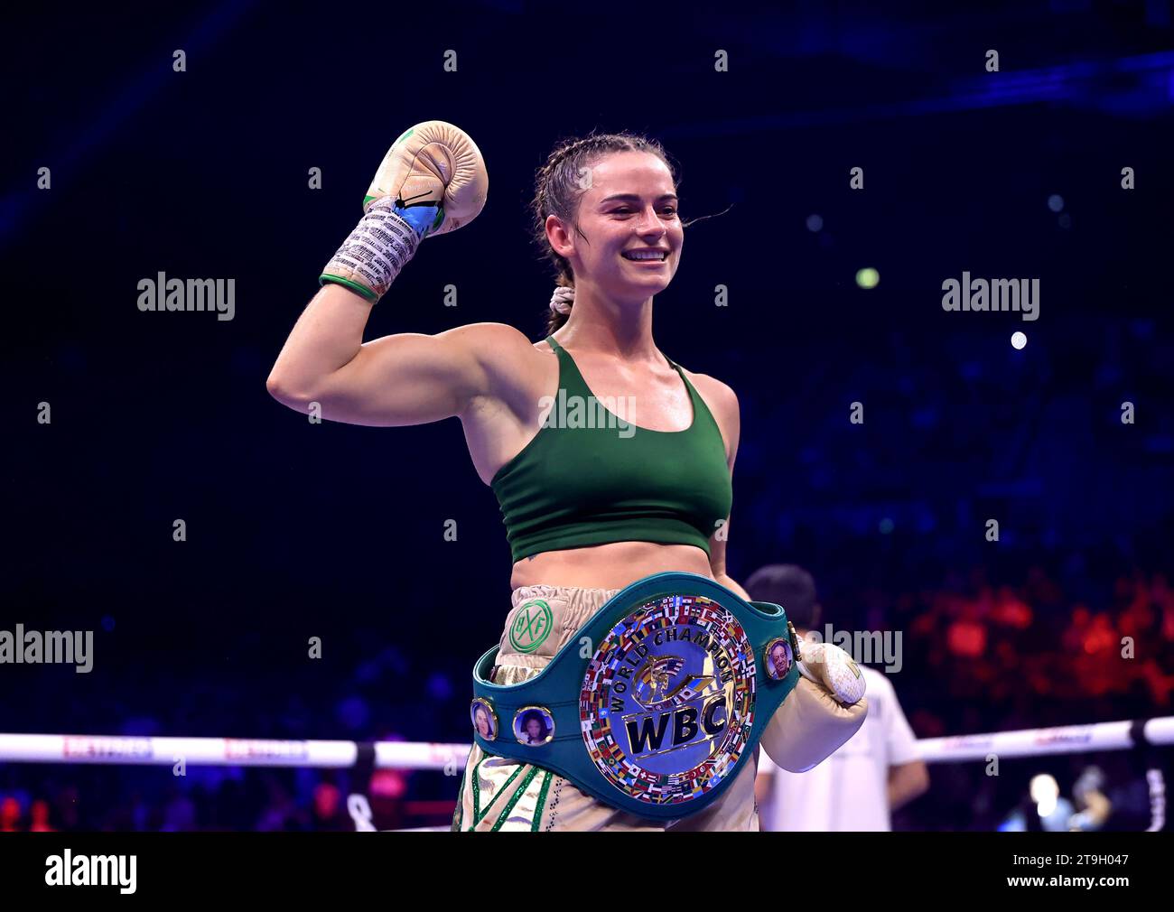 Lucy wildheart hi-res stock photography and images - Alamy